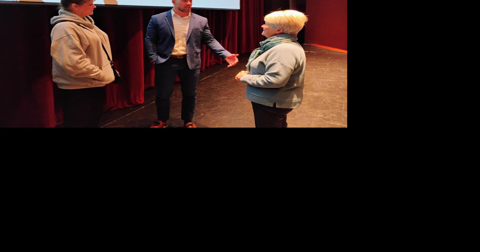 Jonathan Alsheimer encourages Mount Zion teachers to connect with students