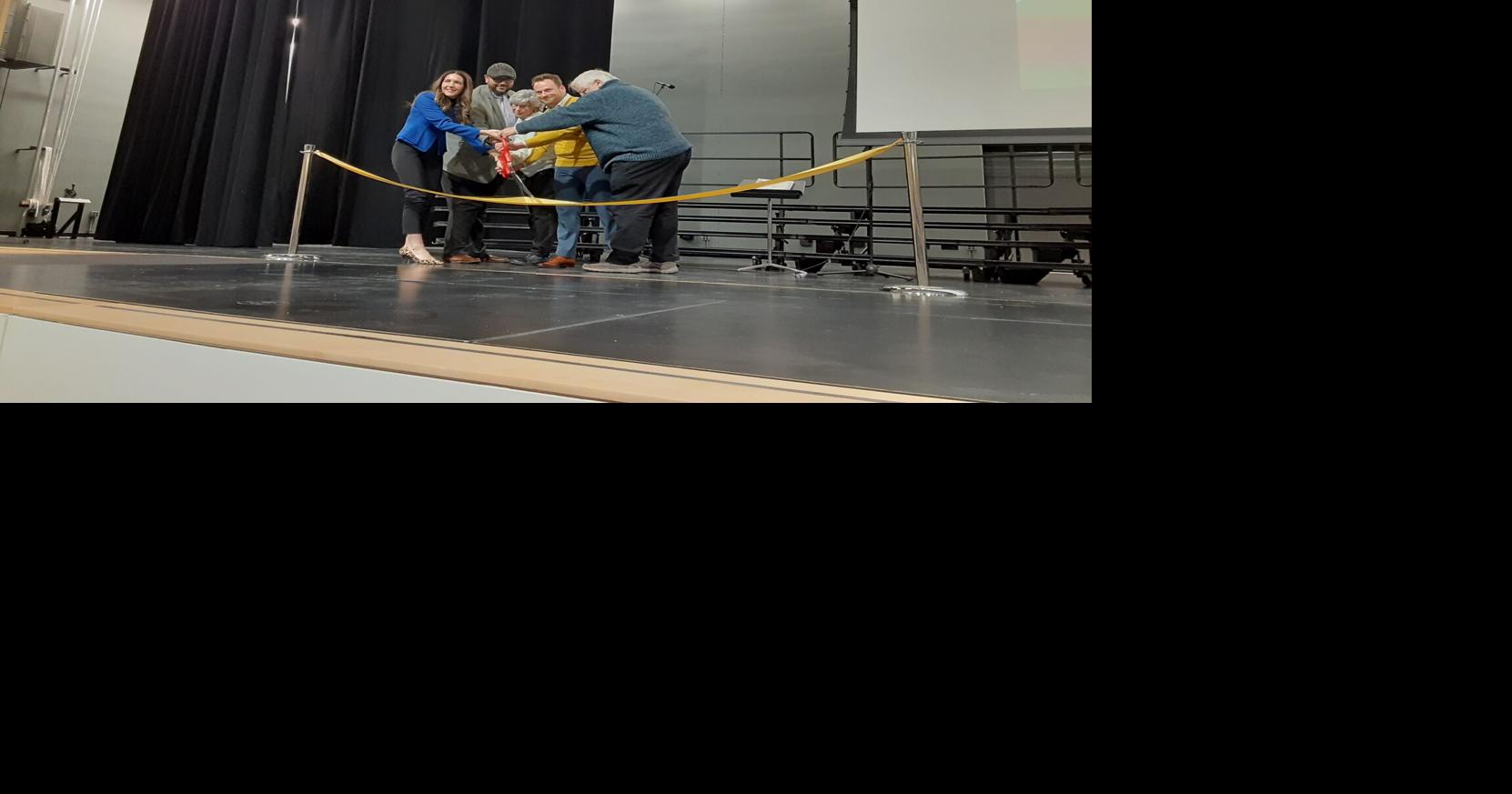 Maroa-Forsyth dedicates new middle school building