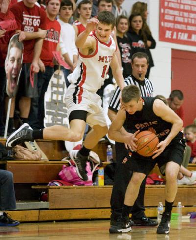 Mount Zion bounces back by trouncing Paris