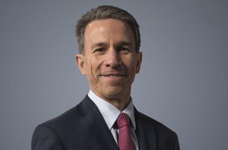 Caterpillar paid CEO Umpleby more than 200 times median worker pay in 2017