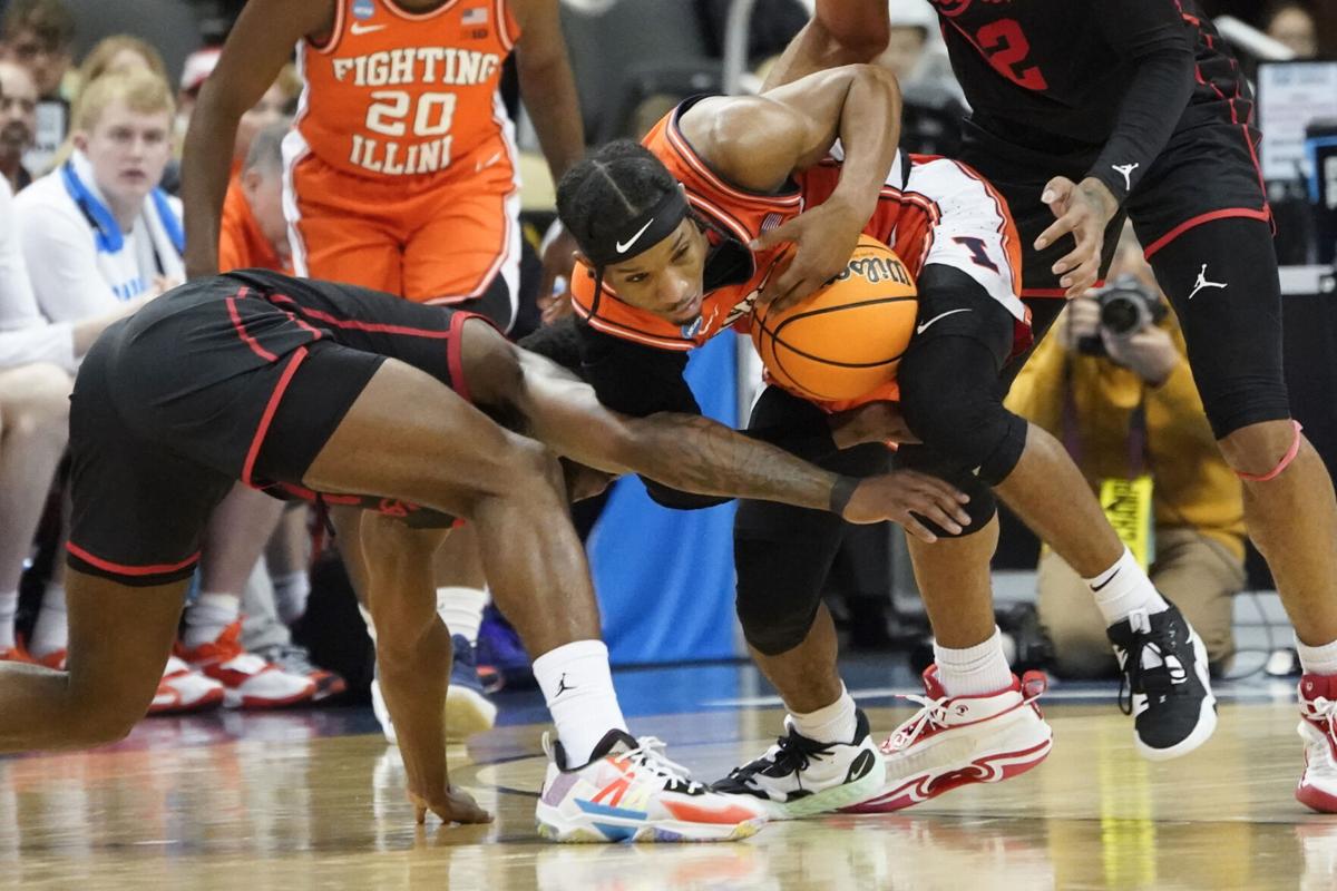 No. 4 Illinois' season ends with second-round loss to No. 5 Houston