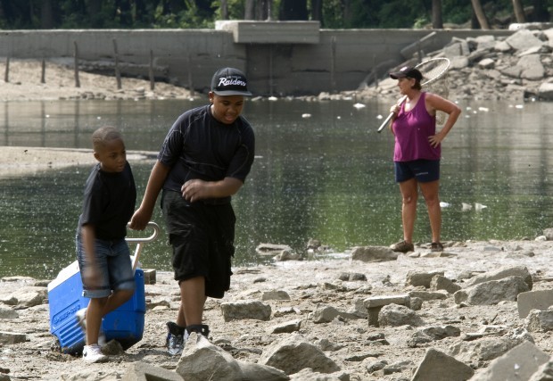 Large fish kill on Sangamon River side of Lake Decatur dam includes ...