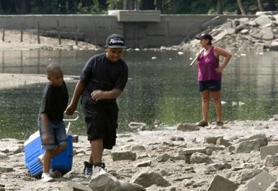 Large fish kill on Sangamon River side of Lake Decatur dam includes ...