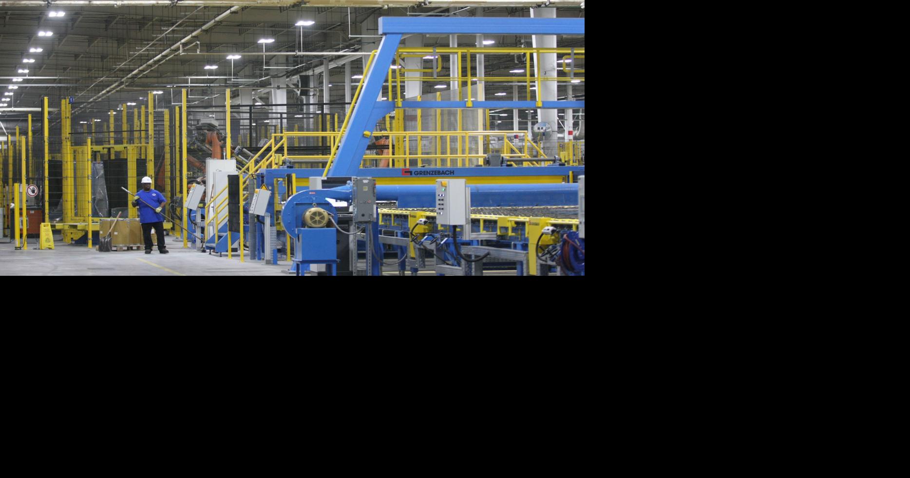 70 turn out for recruiting event at Fuyao glass plant in Decatur