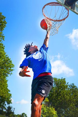 Meet Kendall Howell, the glue to MacArthur basketball