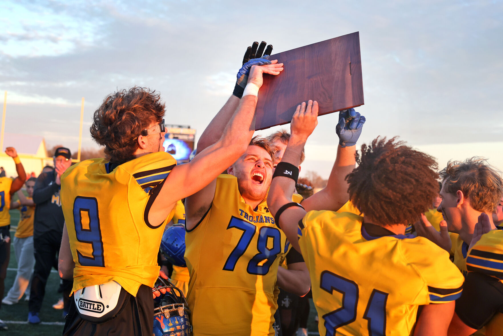 Maroa-Forsyth high school football beats Flora in Class 2A playoffs