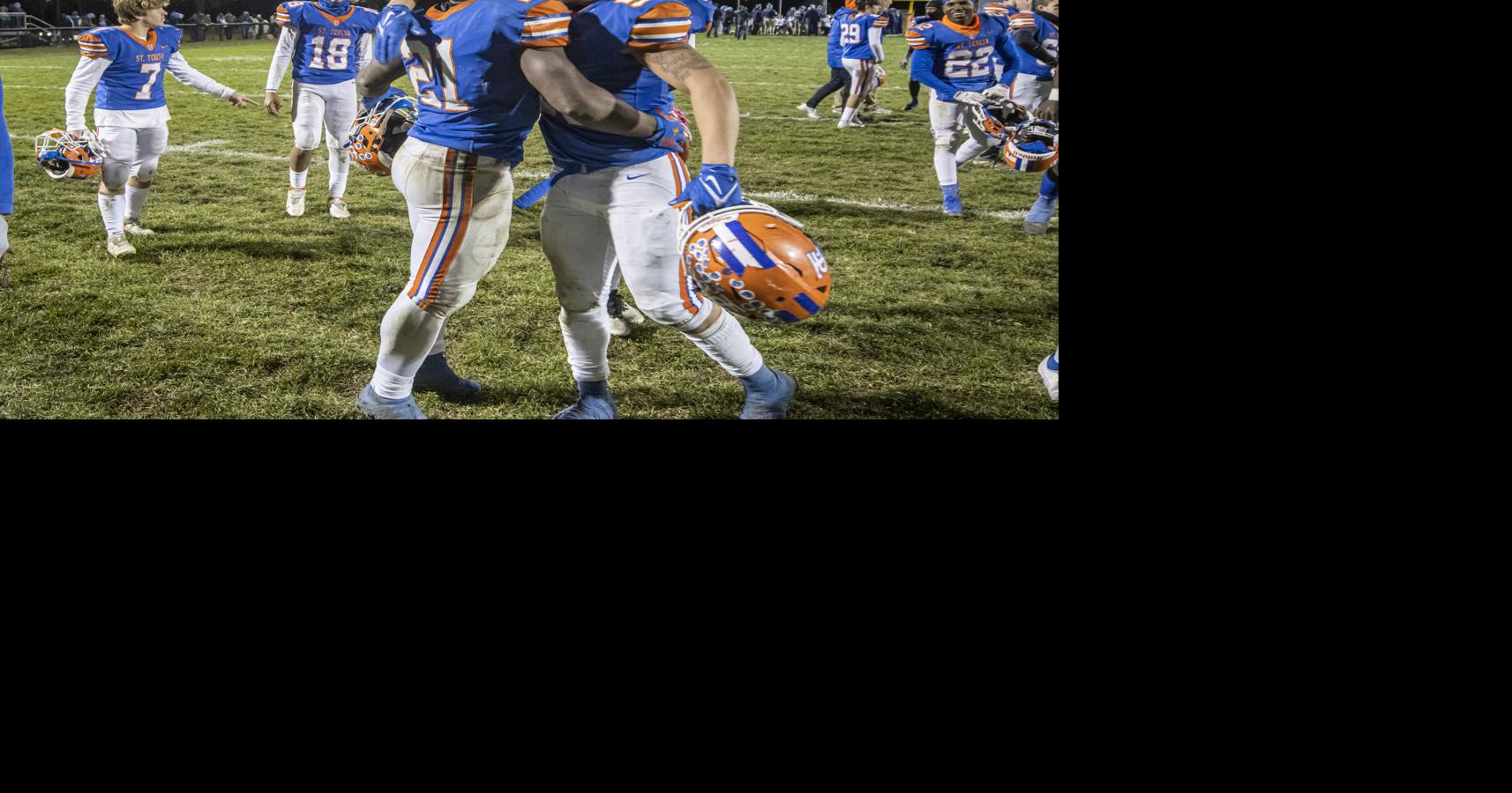 10 local football players selected unanimously Central Illinois ...