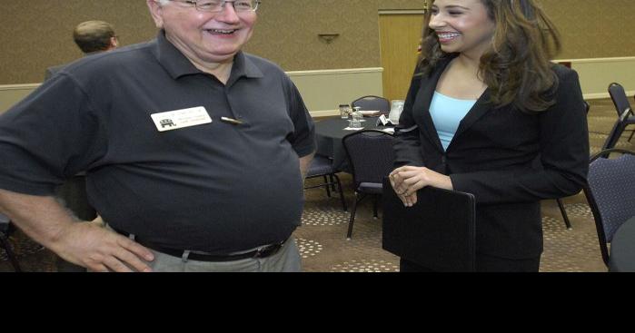 Harold begins making GOP campaign rounds in McLean County