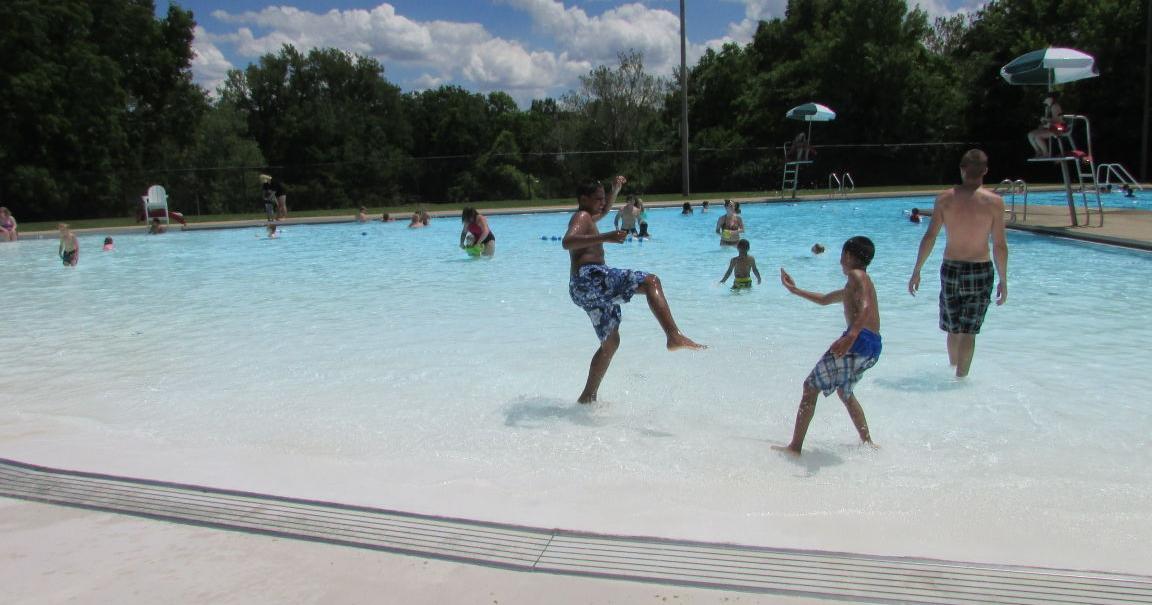 Families make a splash at Fairview pool