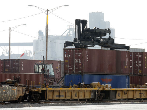 ADM intermodal rail hub positions Decatur for worldwide access