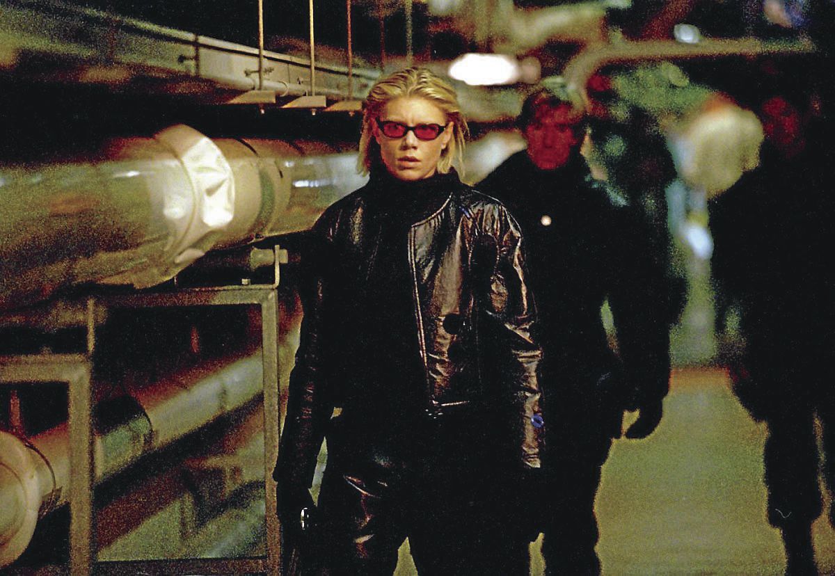 ‘La Femme Nikita’ (1997-2001)