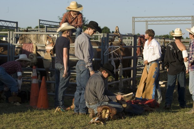 Piatt County Trail Blazers Rodeo ropes in dedicated cowboys, cowgirls ...