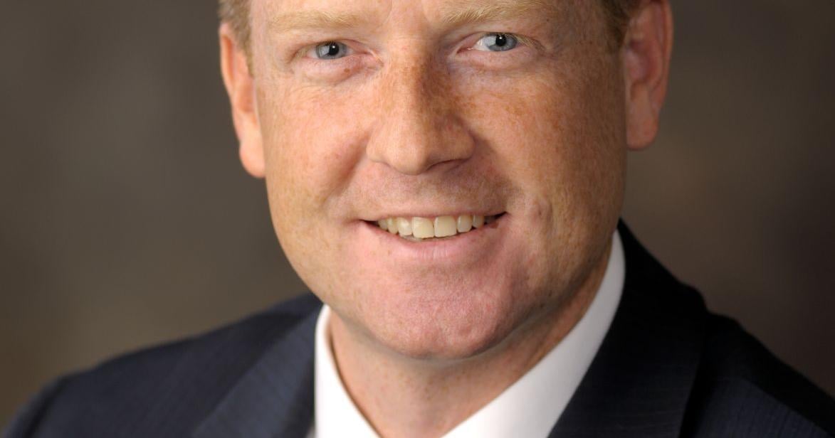 Busey Wealth Management promotes Hillard to chief investment officer