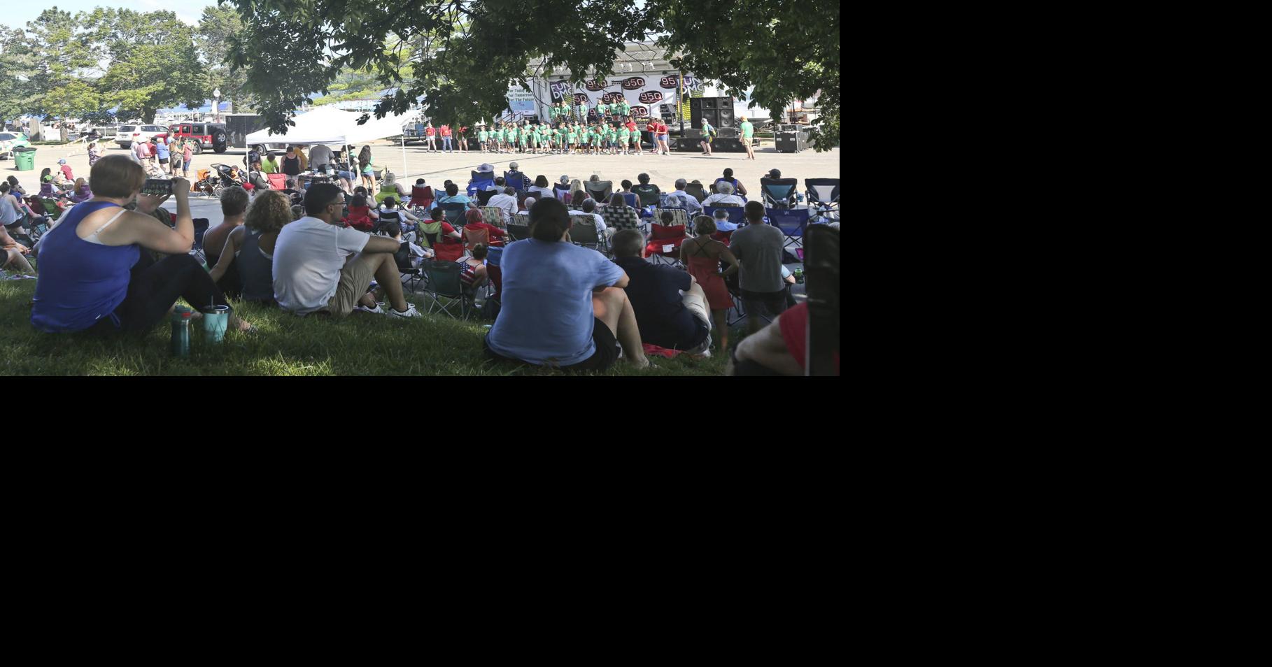Song and fireworks rain down on Decatur's lakefront for Fourth