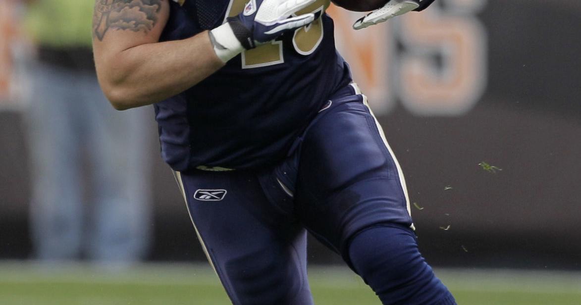 Star-studded class: Former NFL players Brit Miller, Dante Ridgeway ...