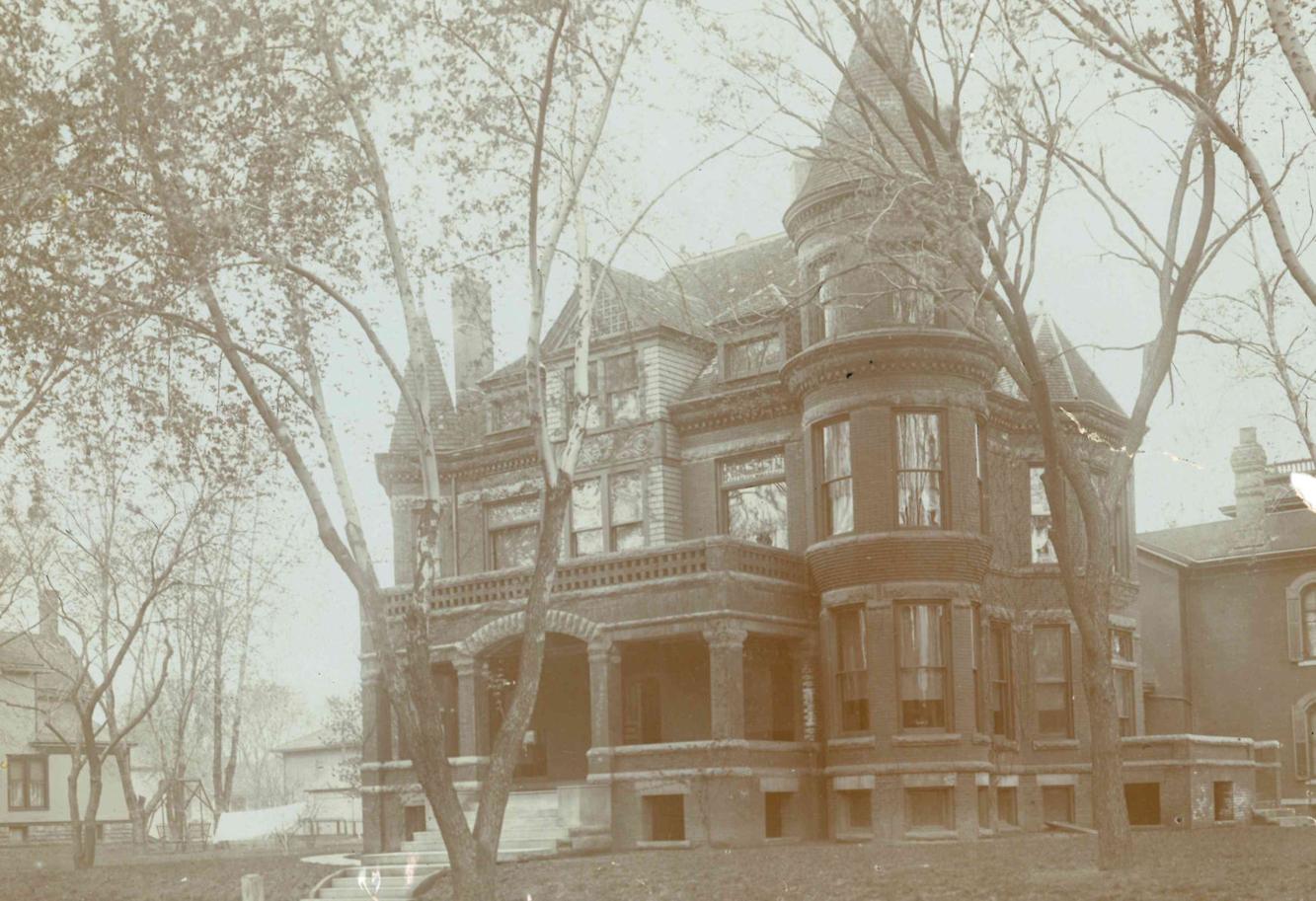 You can buy Decatur's iconic Powers-Jarvis Mansion for $130K — with ...