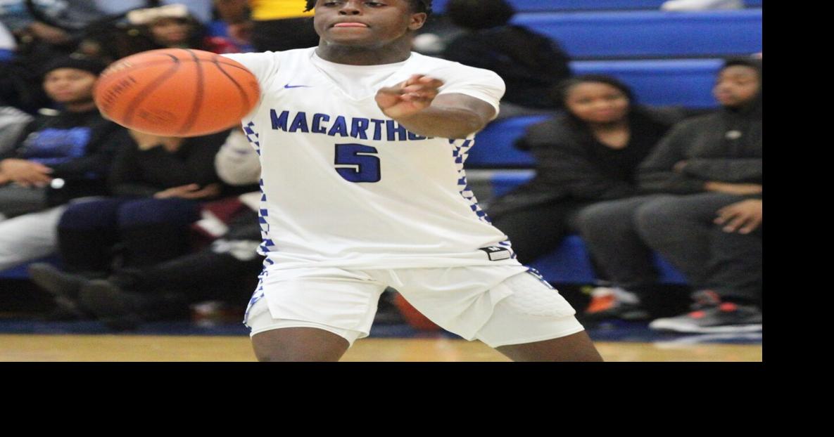 Undefeated MacArthur boys basketball repeat as Collinsville Holiday ...