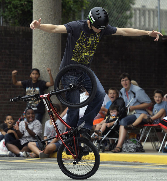 PHOTOS: Matt Wilhelm Bike Show | News Galleries | herald-review.com