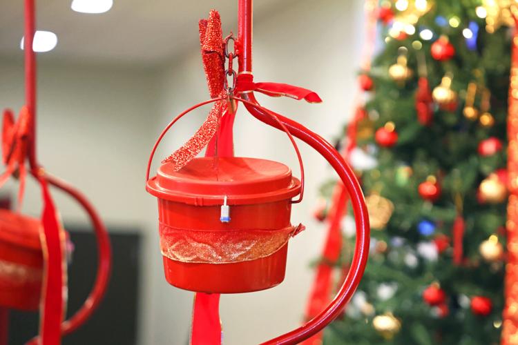 Anonymous benefactor drops gold coin into Salvation Army kettle at Sam ...