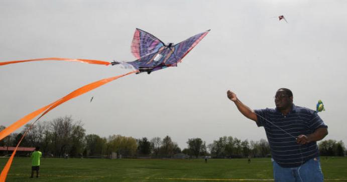 Kite festival features candy drop, professional stunts