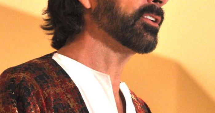 Frank Runyeon of ‘As the World Turns’ performing shows