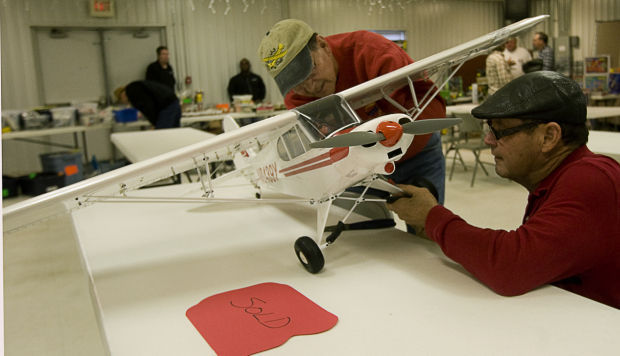 Swap meet promotes high-flying hobby | Local | herald-review.com