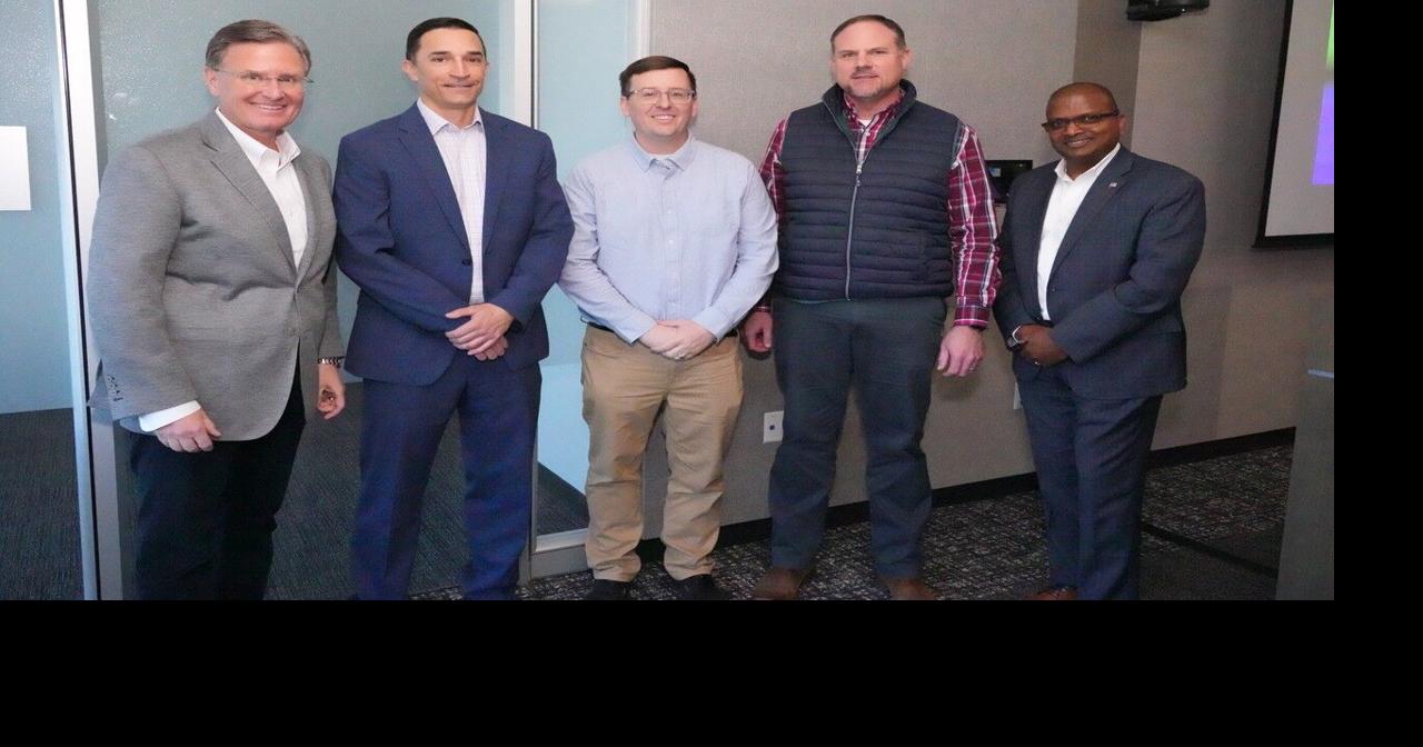 Decatur man among 3 Ameren workers recognized by American Gas Association