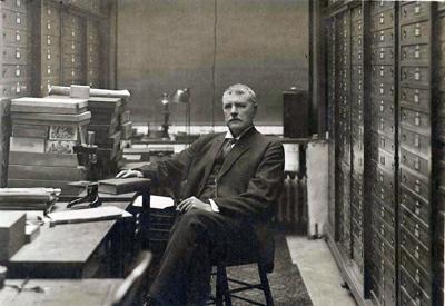 DMH re-dedicates lobby to founding surgeon Barnes