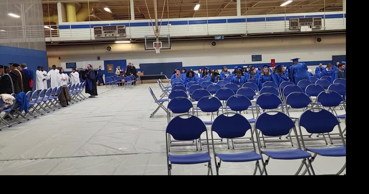 See EIU fall 2022 fall commencement ceremony