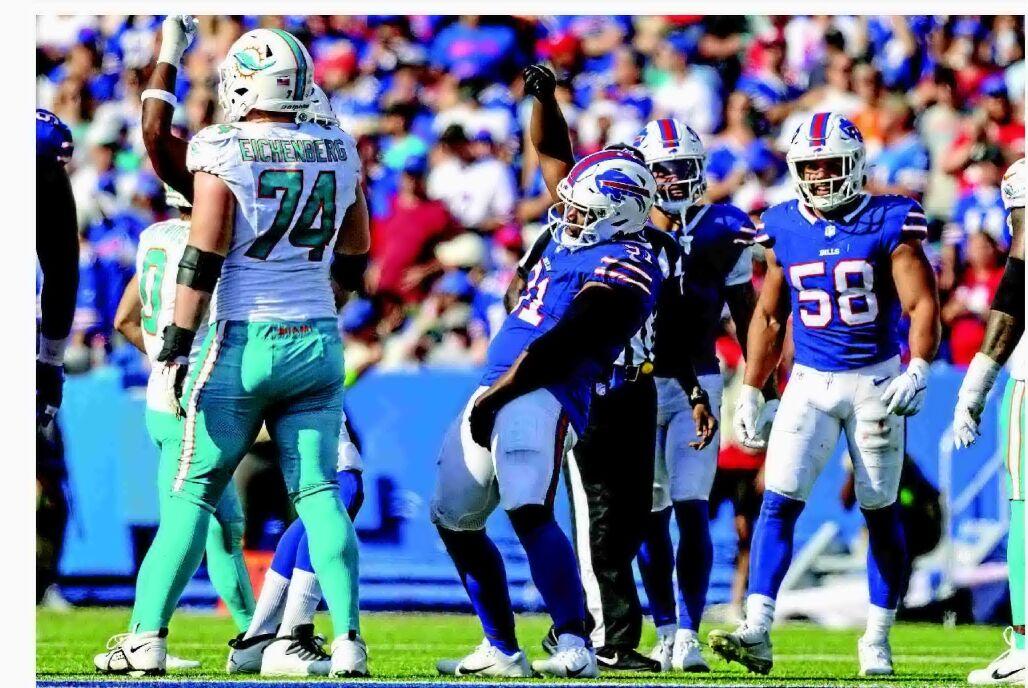 Bills' offense unstoppable in blowout of Dolphins