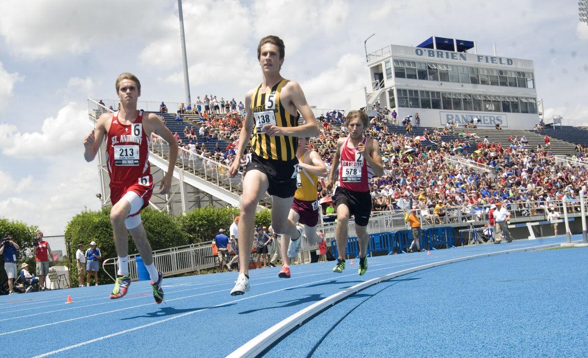 PHOTOS: IHSA Boys Class 1A State Track & Field