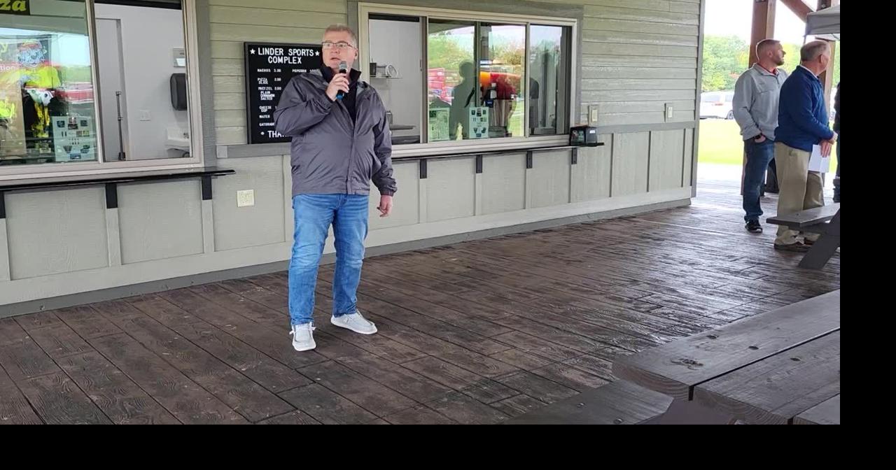 Charleston City Manager Scott Smith speaks at grand opening of Linder ...
