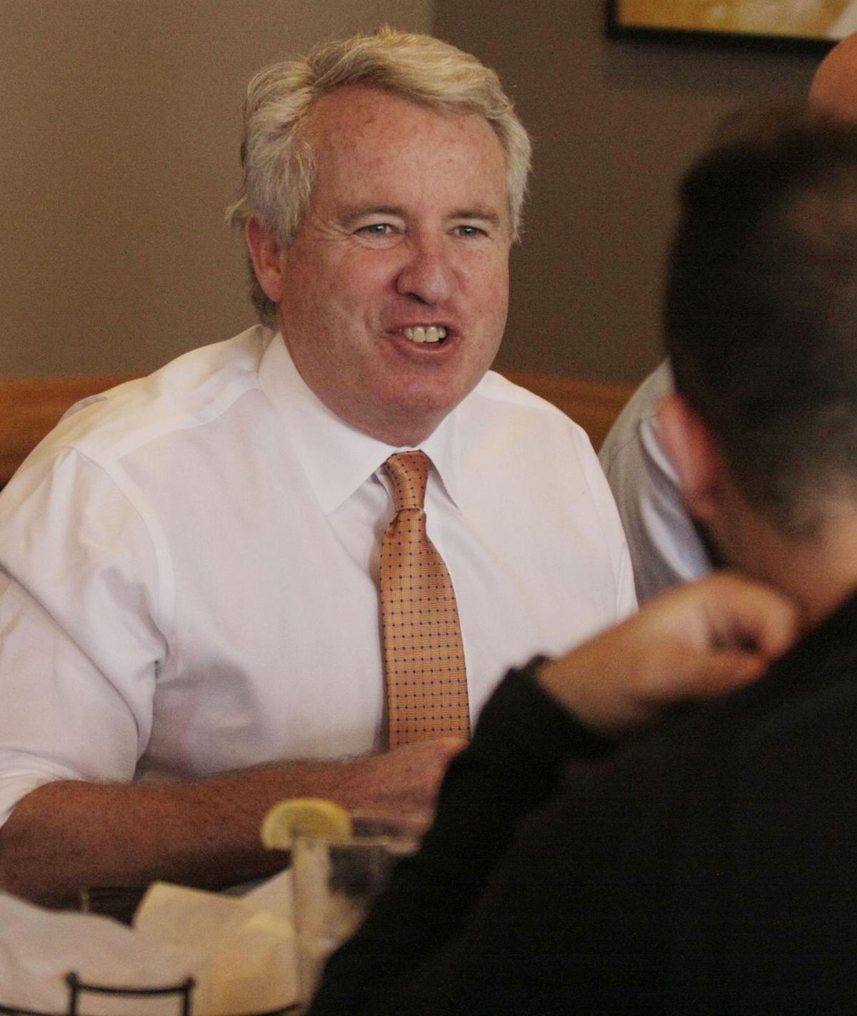 Chris Kennedy, at Decatur stop, campaigns as outsider | Government and ...