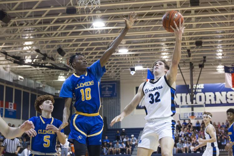 Unicorns fend off Buffaloes, 55-53 | Community Alert | herald-zeitung.com