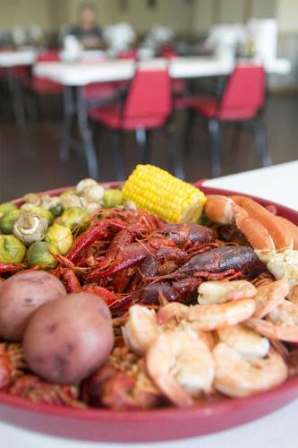 Dining Out: Comal Crawfish Co. | Groovin | herald-zeitung.com