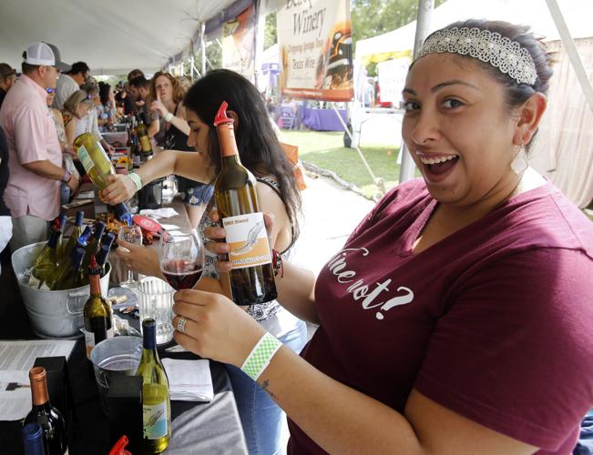 Music & Wine Festival’s wine tasting draws out hundreds | News | herald ...