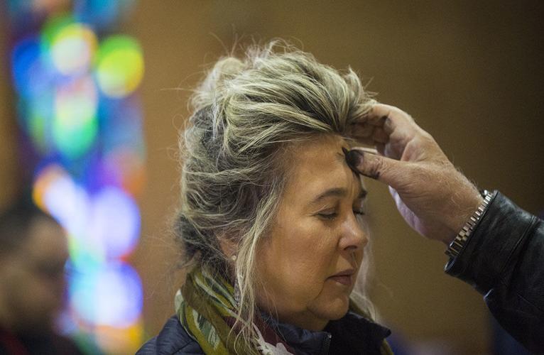 Church’s drive-thru ash service sees hundreds on Ash Wednesday | News ...
