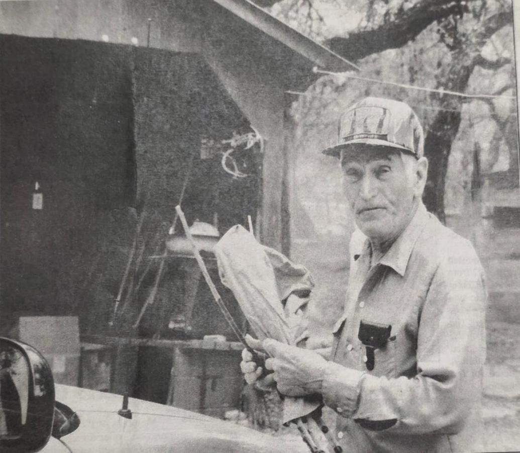 SOPHIENBURG: The practice of dowsing for water, switching for graves ...