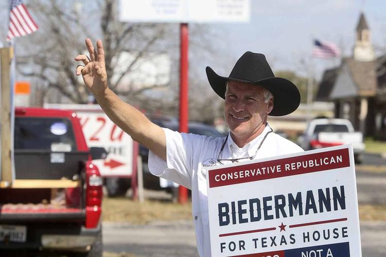 Challengers force Miller into runoff race | News | herald-zeitung.com