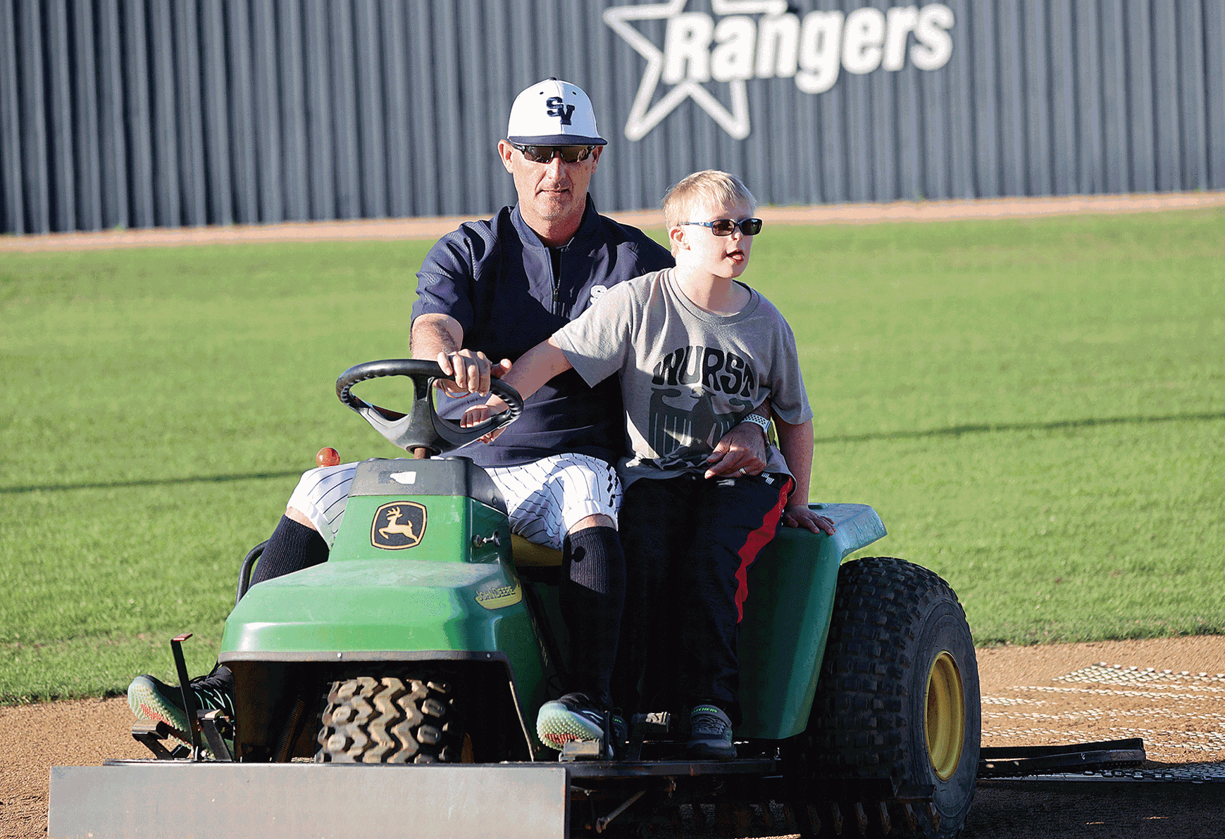 Smithson Valley baseball team celebrates World Down Syndrome Day ...