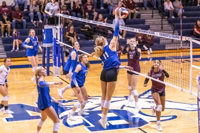 Unicorns volleyball outduel Wolves 3-1 | Sports | herald-zeitung.com