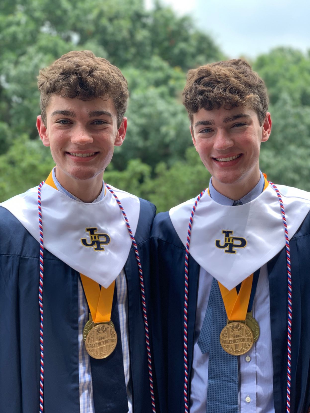 Identical twins take top honor in graduating class | Lifestyle | herald ...