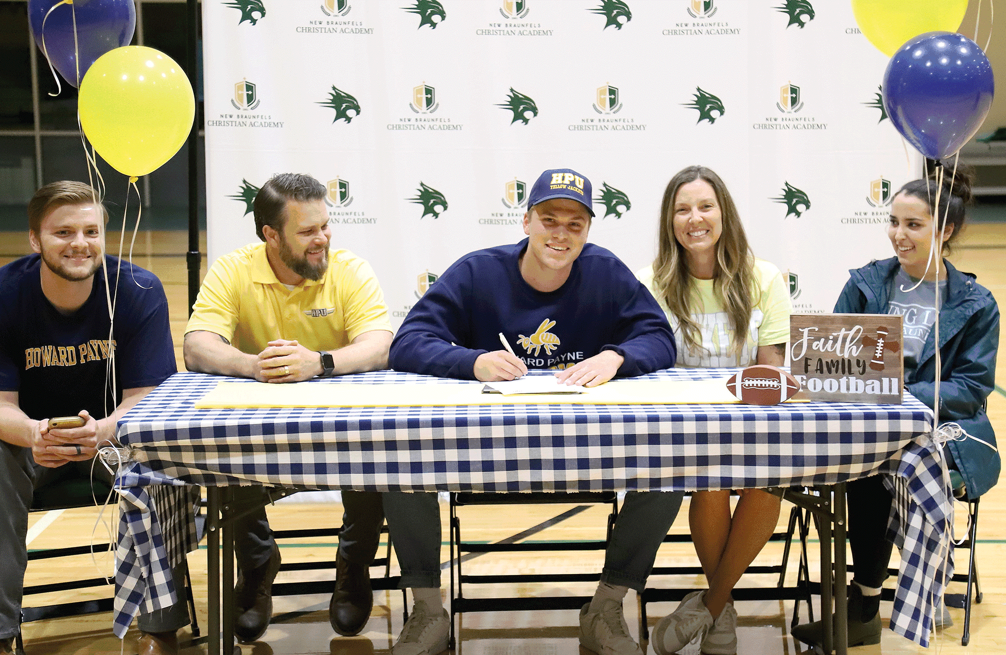 NBCA’s Williamson signs with Howard Payne | Sports | herald-zeitung.com