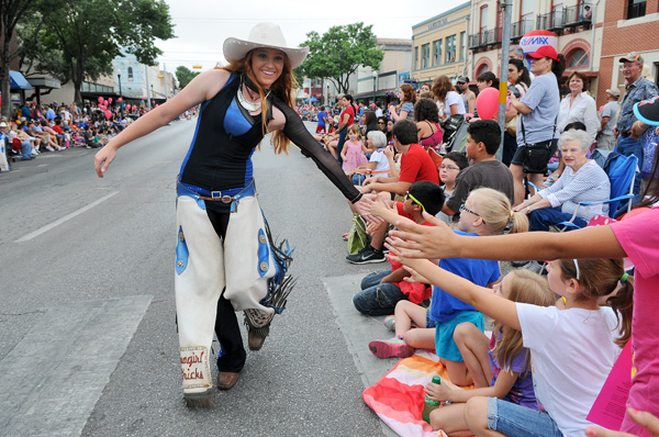 Scenes from Friday’s Comal County Fair and Rodeo parade | Local News ...