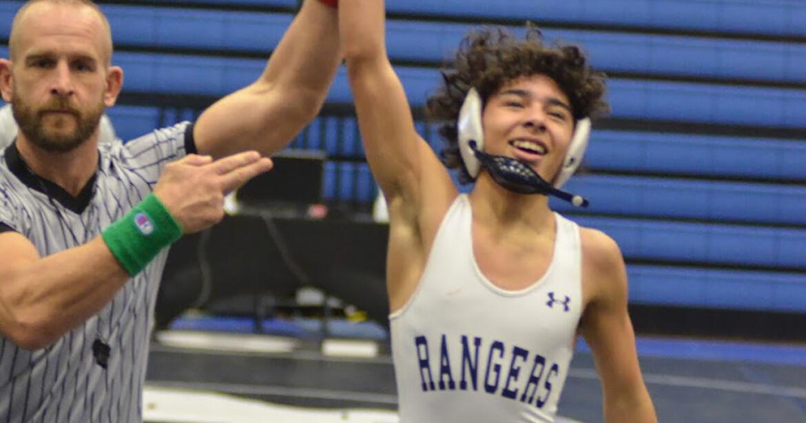 Rangers wrestling shines at district | Sports | herald-zeitung.com