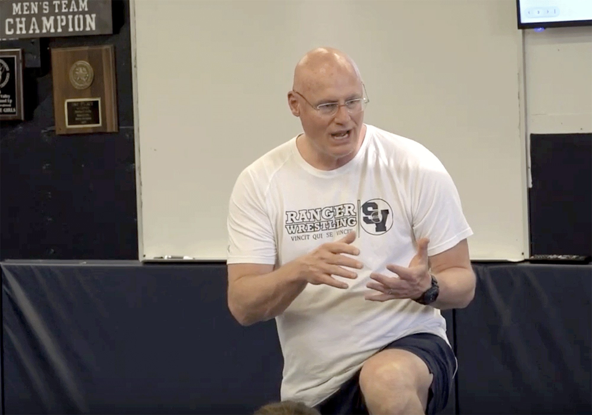 Smithson Valley High School wrestling coach dies | News | herald-zeitung.com