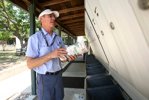 New Braunfels postman retiring after 38 years | Local News | herald ...
