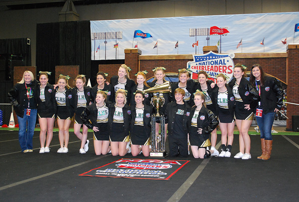 Local cheerleaders win honors | Local News | herald-zeitung.com