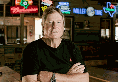 New Braunfels entrepreneur Pat Molak, owner of Gruene Hall, dies at 76 ...