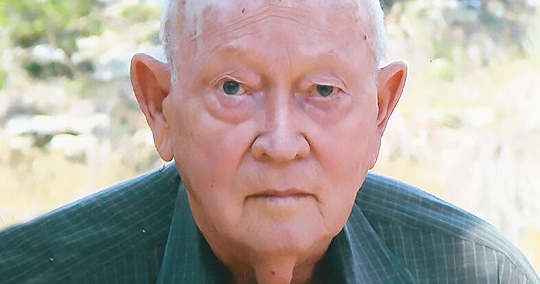 Robert L. Davis | Obituaries | herald-zeitung.com